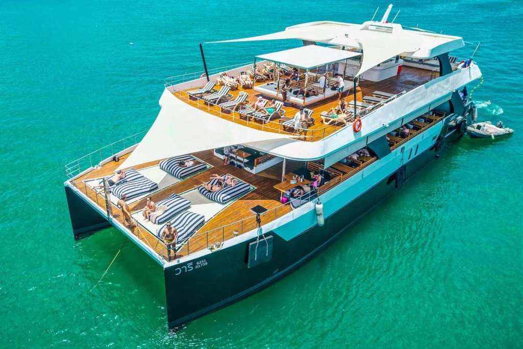 Yacht party Phuket | Party boat | Private Boat Party Phuket